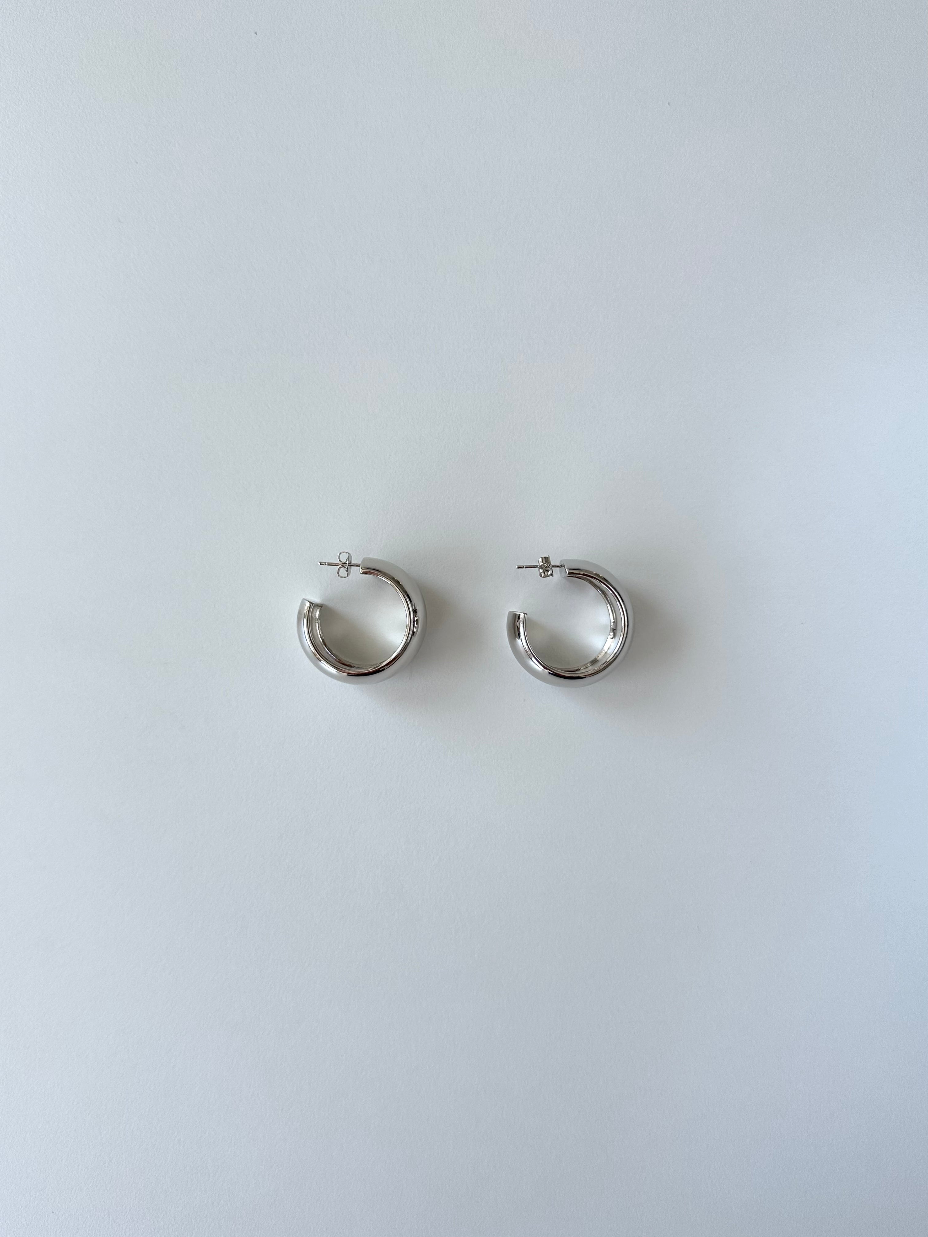 Gabsluk | Handmade Jewellery | SILVER DAPHNE HOOPS